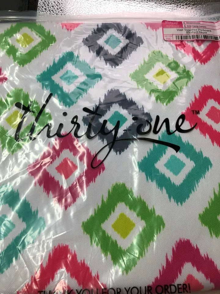 Thirty One 31 Gifts Wall Together PinBoard – Never Ending Deals